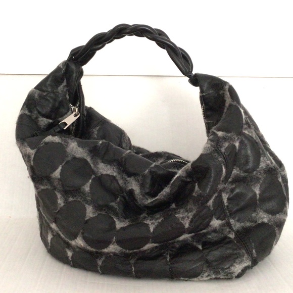 Laura Di Maggio | Bags | Laura Di Maggie Italian Made Leather Shoulder ...